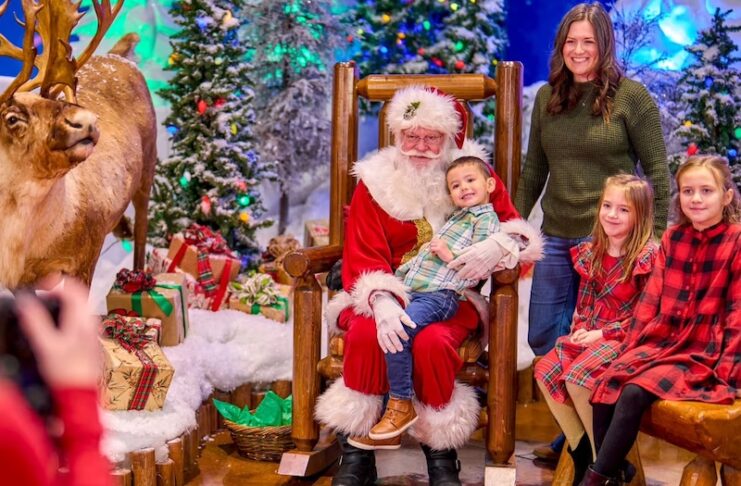Where to Take Santa Claus Pictures in Colorado Springs - Springsmag ...